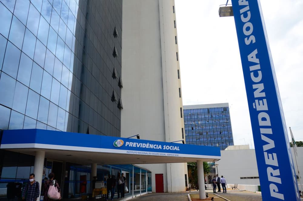 Previdência Social completa 100 anos; veja os desafios do sistema no Brasil
